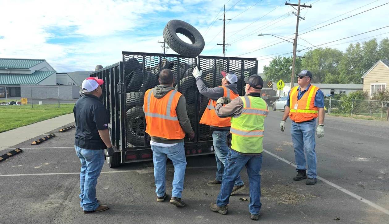 Cleanup Crew | Photo of the Week