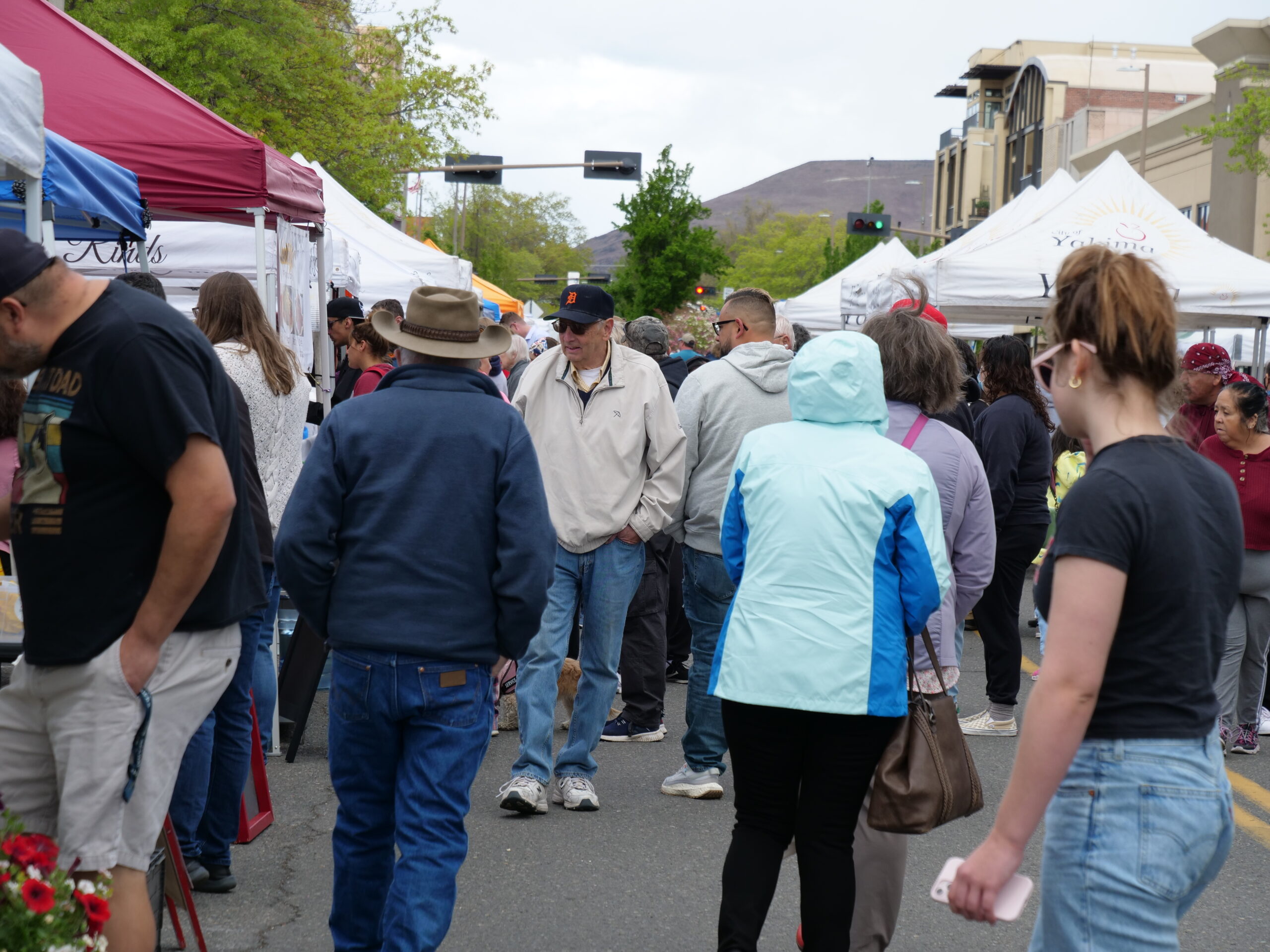 Downtown Yakima Farmers Market Opens 2022 | Snapshots