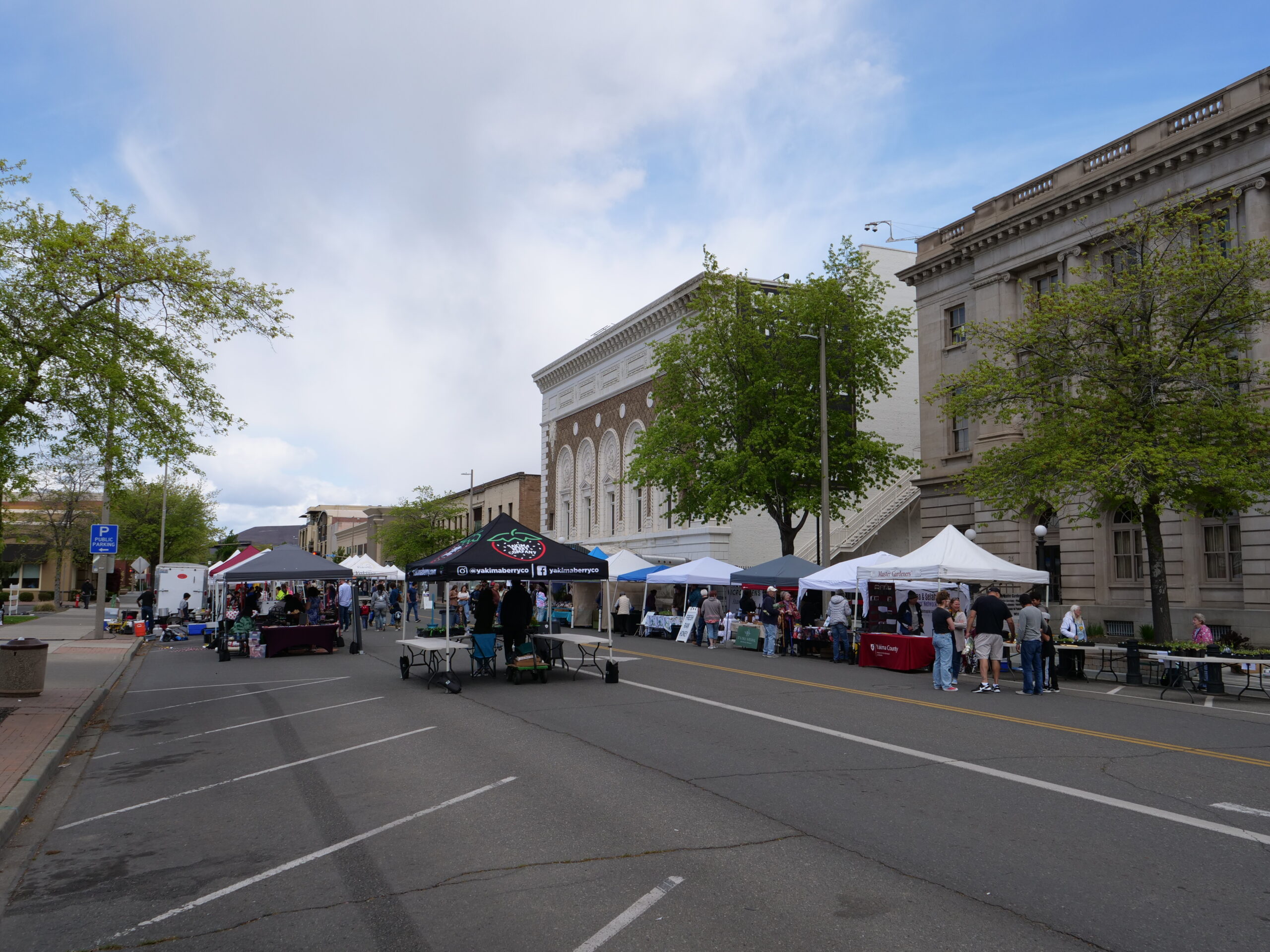 Downtown Yakima Farmers Market Opens 2022 | Snapshots